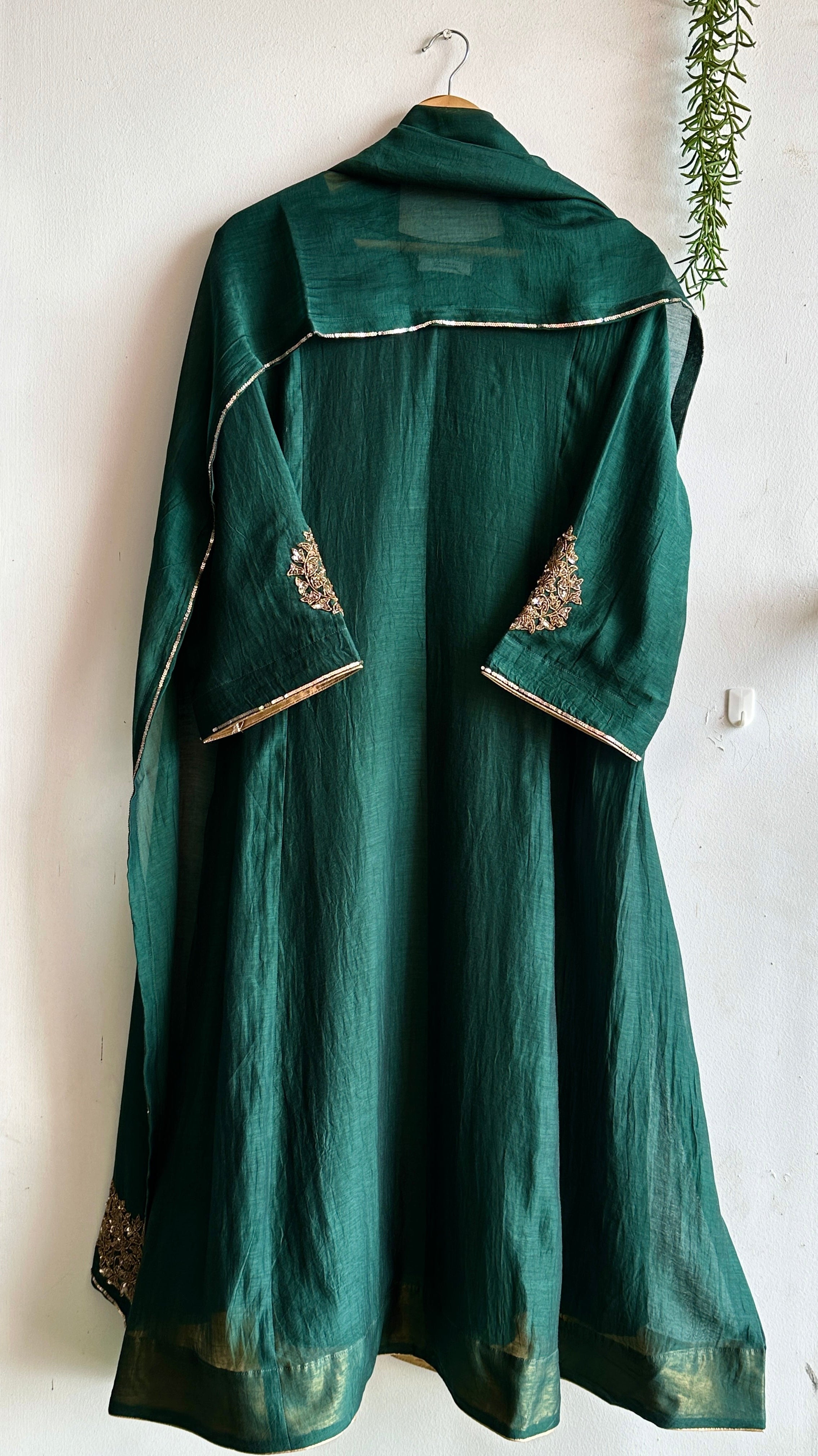 GREEN MIRAGE – Signature Waves